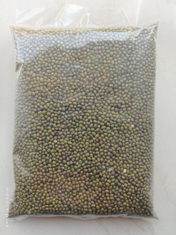 Uzhavan Unavu - Organic - Green gram / Moong dhall / Pachaiparupu - 1 kg